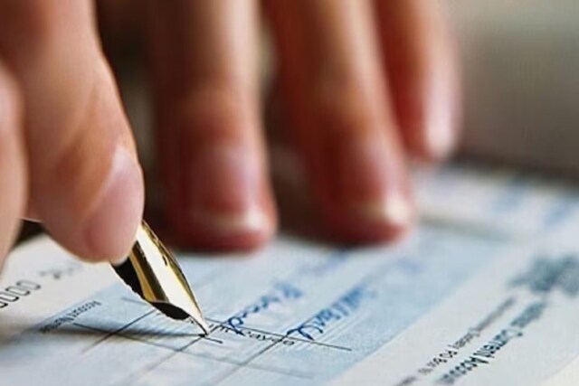 Post-Dated To Stale, Know The Different Types Of Cheques And When They ...