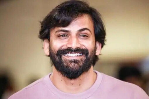 Kannada Actor Daali Dhananjaya Celebrates His 37th Birthday, Announces ...