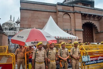 Gyanvapi Case: Hindus Allowed to Worship in Sealed Basement of Mosque | History, Timeline ...