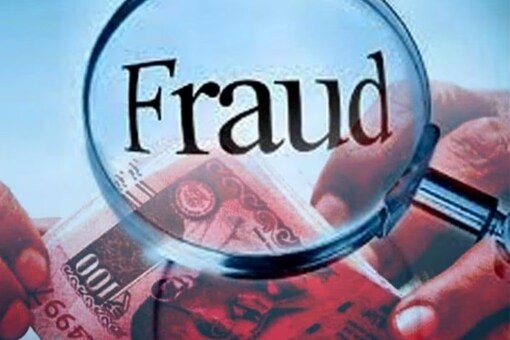 Navi Mumbai Doctor Gets Duped Of Rs 1 Lakh After Ordering Lipstick Online Worth Rs 300 News18