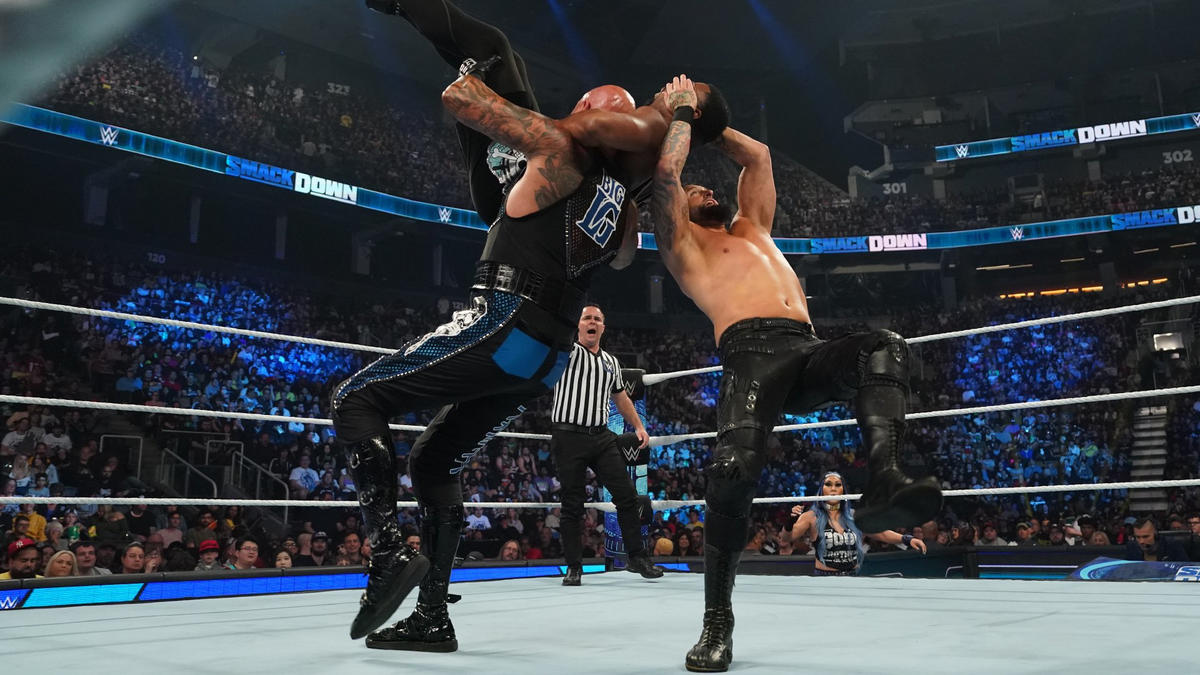 SmackDown Results: Edge Celebrates His 25th Anniversary in WWE With a ...