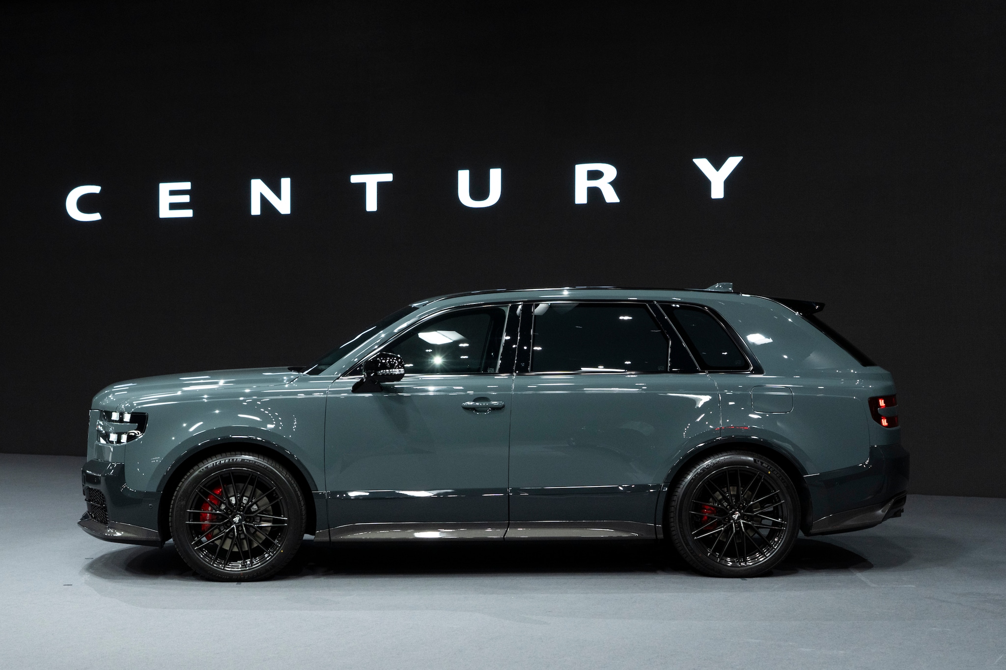 All-New Toyota Century SUV in Pics: See Design, Features, Interior and ...