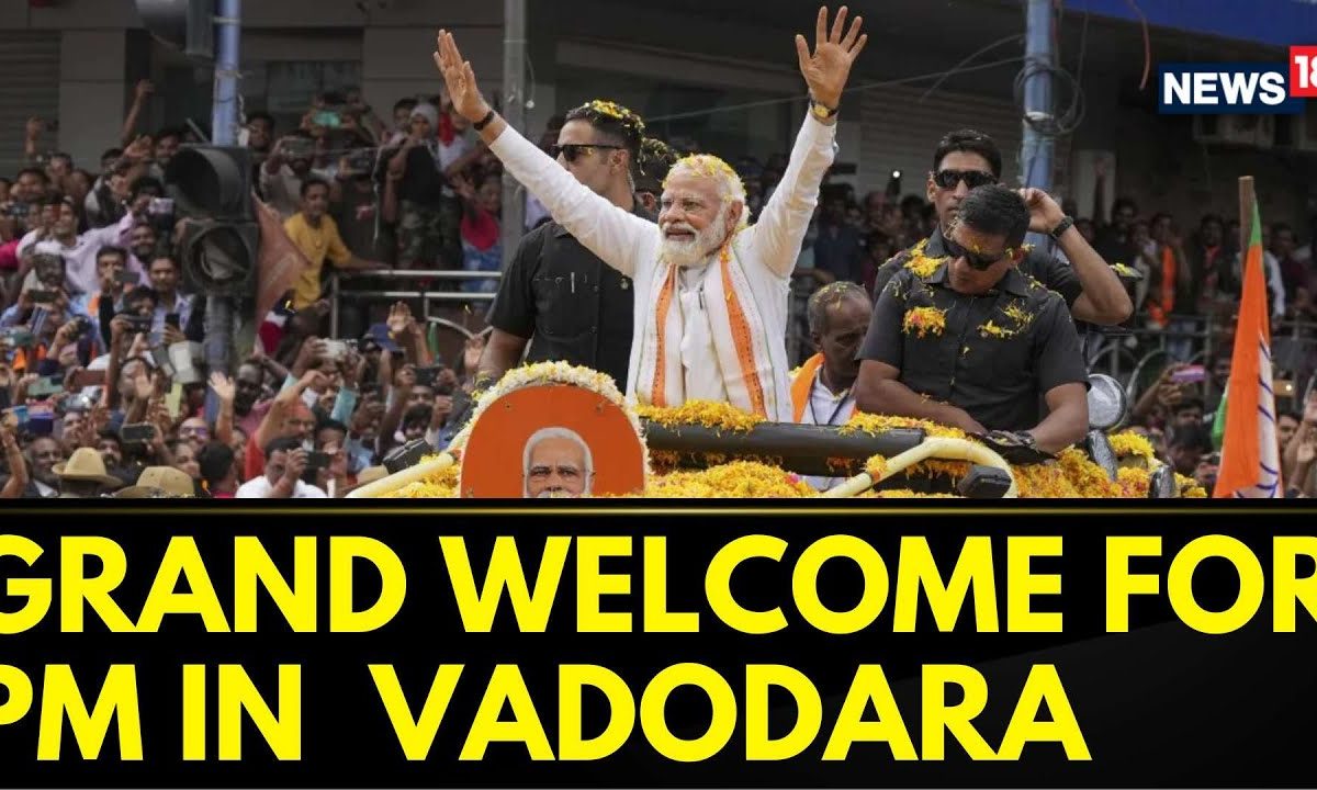 PM Modi In Gujarat | PM Modi's Huge Roadshow In Vadodara, Gujarat ...