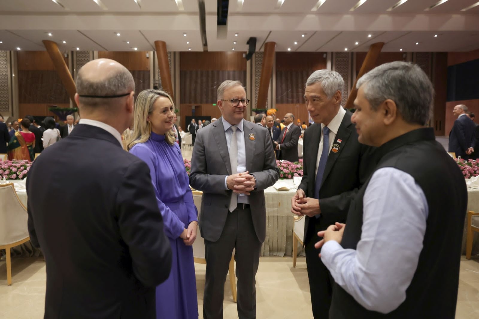 PM Modi Seen With Nitish, Biden Chats With CMs, Sunak's Candid Moments ...