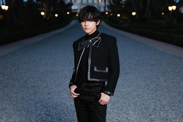 BTS: V Aka Kim Taehyung Announces Special Offline Fan Meet; Here's How ...