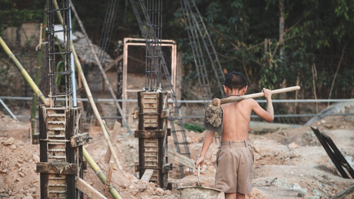 Child Labour Cases Rise in US, States Respond with Relaxing Laws on ...