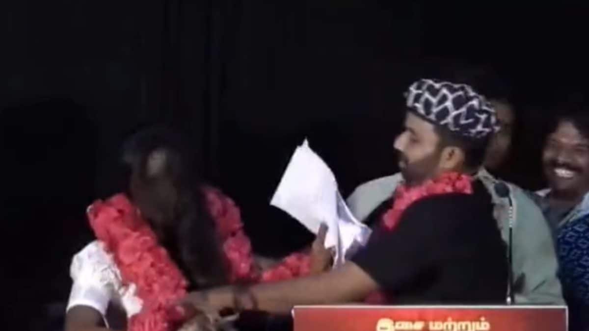 Cool Suresh SLAMMED For Misbehaving With Female Host, Forcefully ...