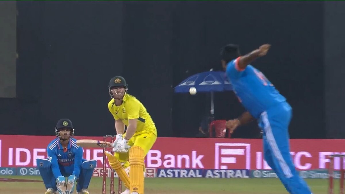 IND vs AUS, 2nd ODI: David Warner Bats Right-handed, Ashwin Still Traps ...