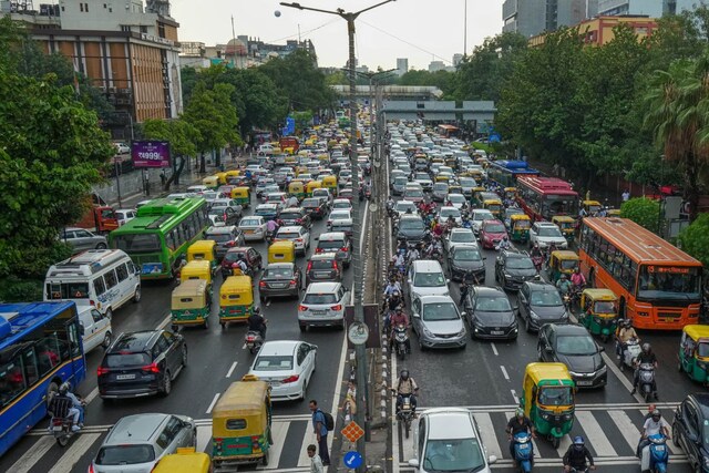 Delhi Govt Mulls to Install AI-based Cameras to Detect Traffic ...