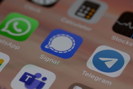 Fake Signal And Telegram App Pose Huge Danger; Can Be Used To Steal ...