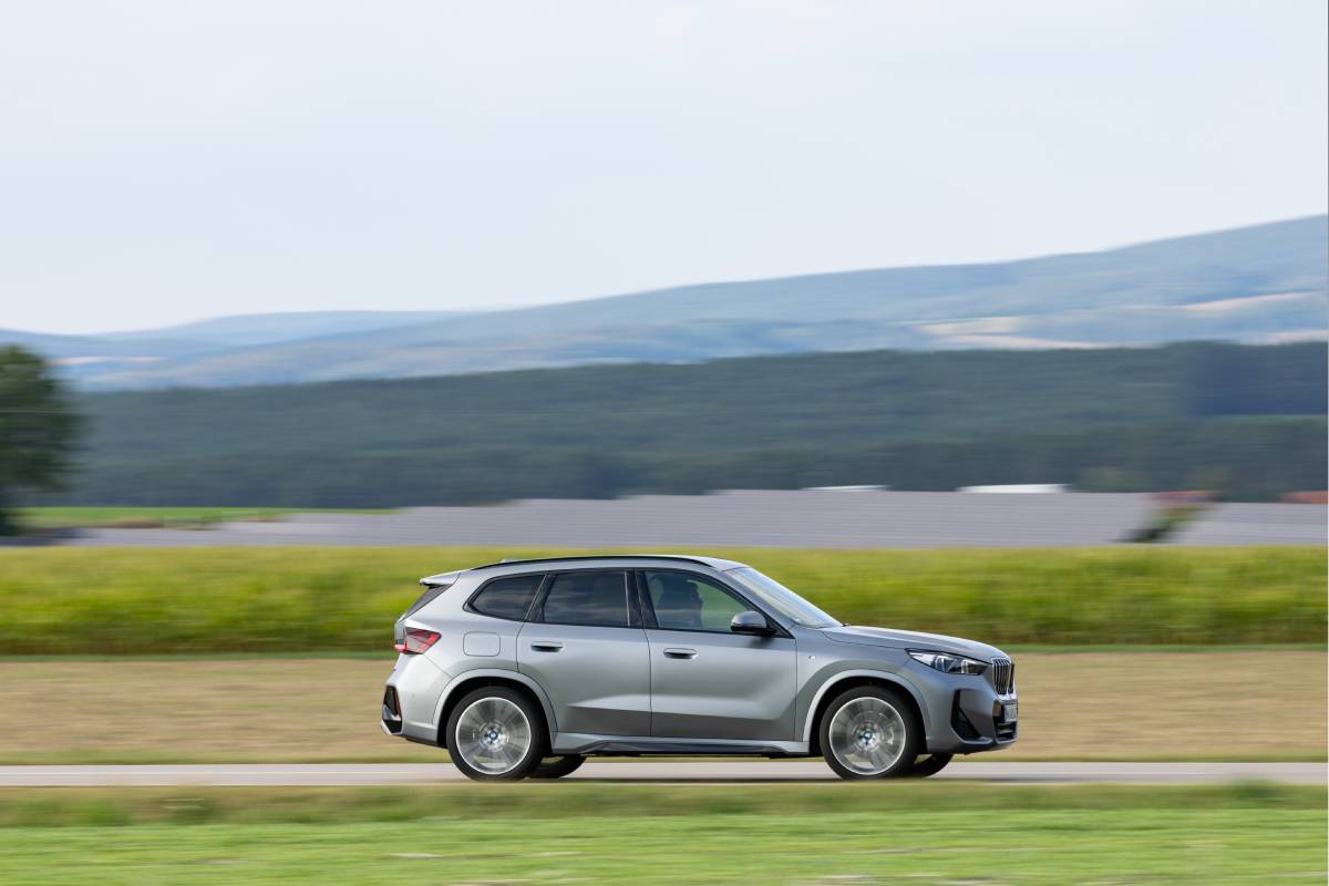 BMW iX1 Electric SUV Launched, Price Starts at Rs 66.90 Lakh | Auto ...