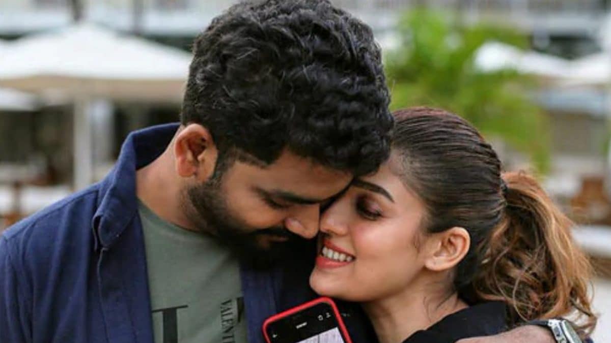 Vignesh Shivan Gifts a Car Worth Rs 2.69 Cr To Nayanthara On Birthday ...