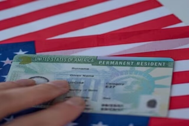 White House Panel Proposes New Green Card Process: How This Will ...