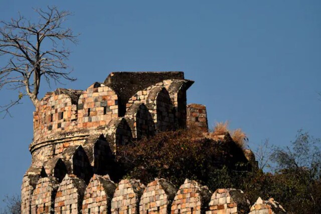 This Historic Fort In Rajasthan Is Just 4-hour Drive From Delhi; Know ...