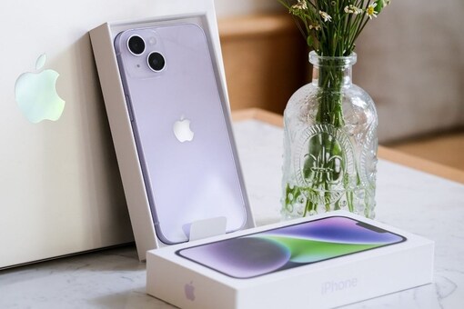 'Made In India' iPhone 15 To Be Available At The Same Time As Global ...