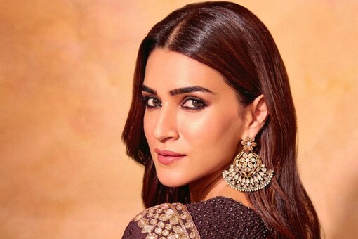 Kriti Sanon Makes A Bold Statement On Nepotism, Says, 'Make Sure You’re ...