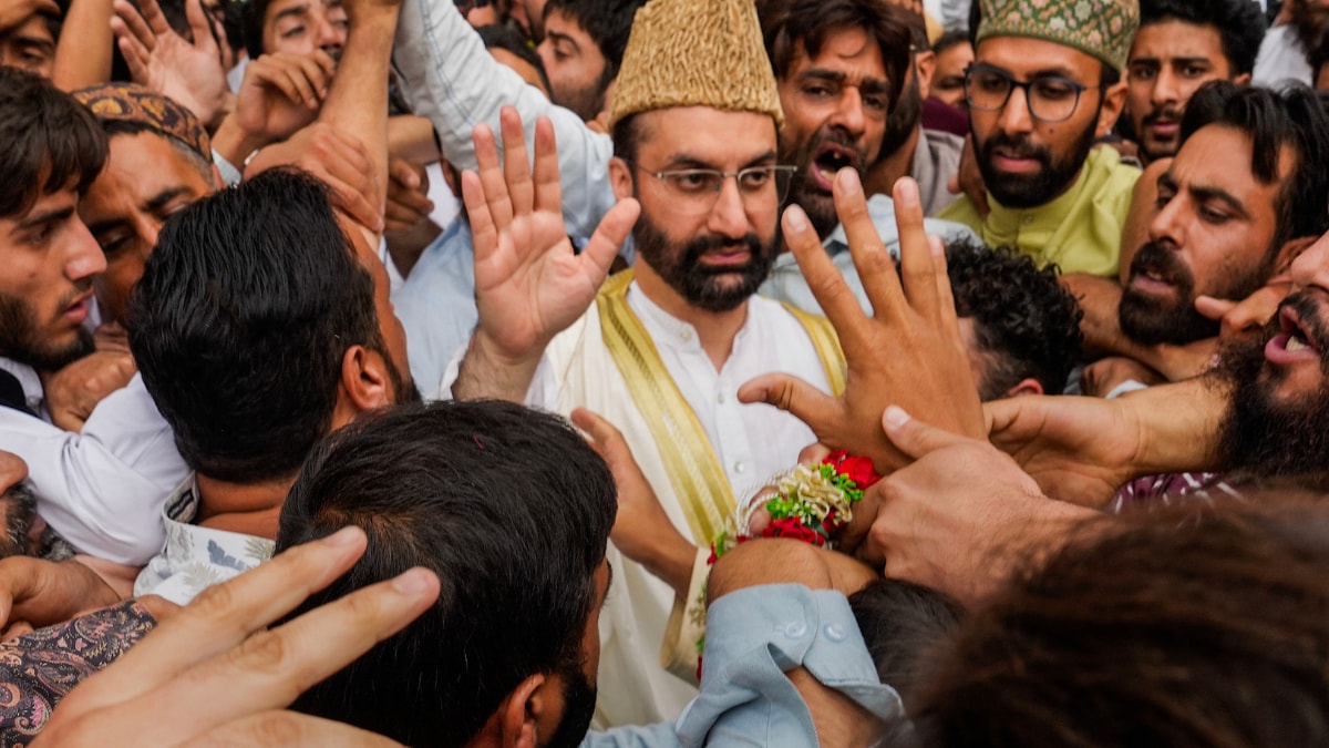 Opinion | Mirwaiz’s Release is an Act of Good Faith. Will He ...