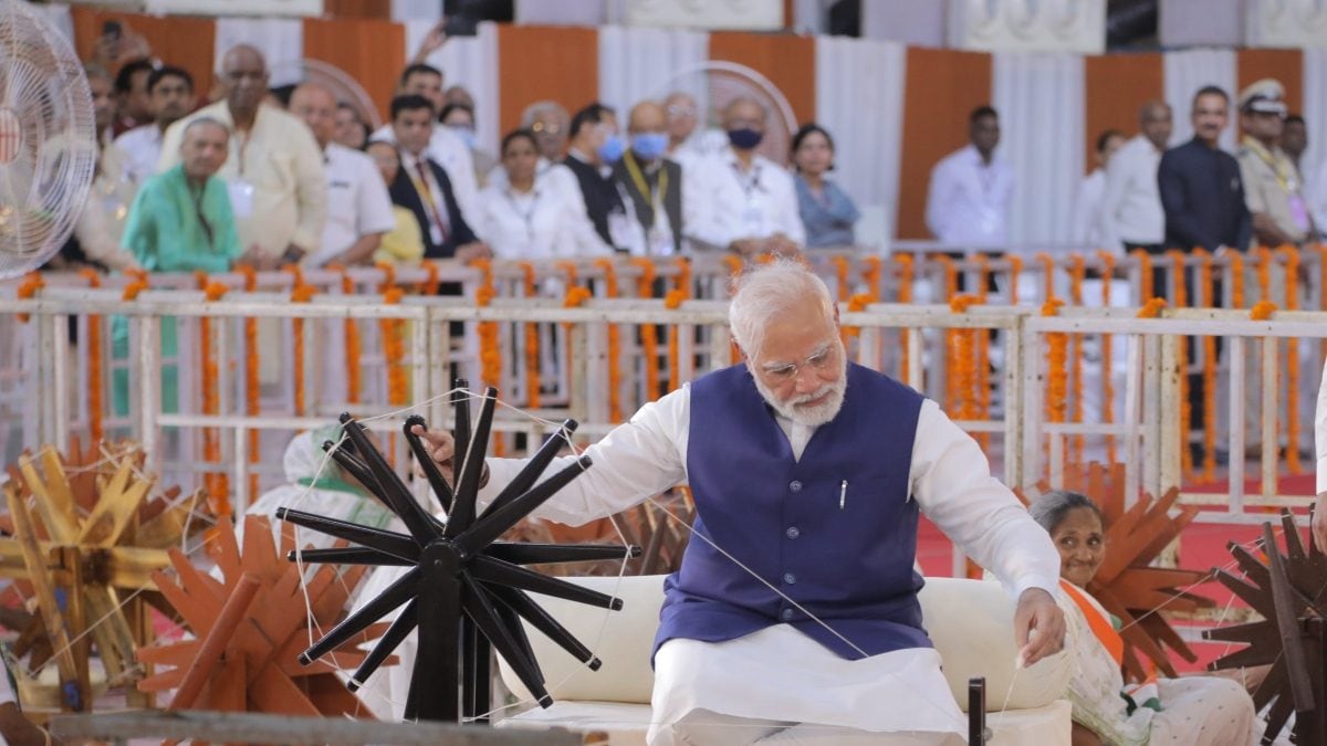 Opinion | How Narendra Modi Has Taken Gandhi’s Khadi Dream to New ...