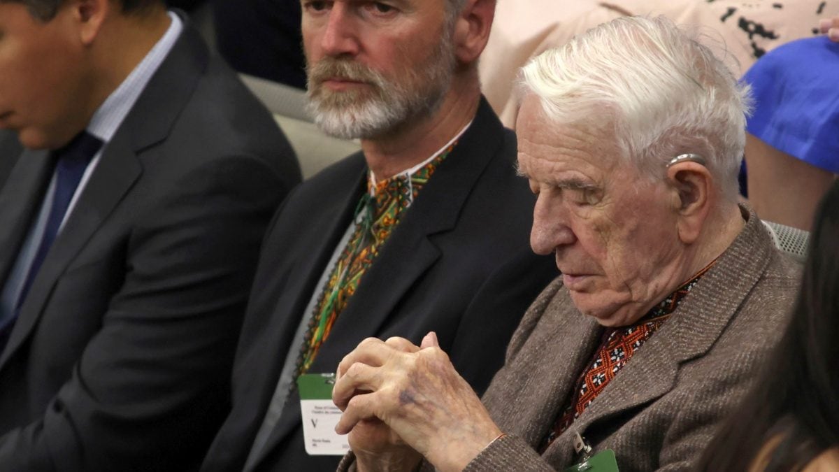 Trudeau, Canada Speaker Rota Give Standing Ovation to Nazi Soldier in ...