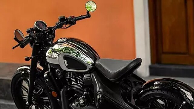 Jawa 42 Bobber Black Mirror Edition Launched, Price Starts at Rs 2.25 Lakh | Auto News - News18