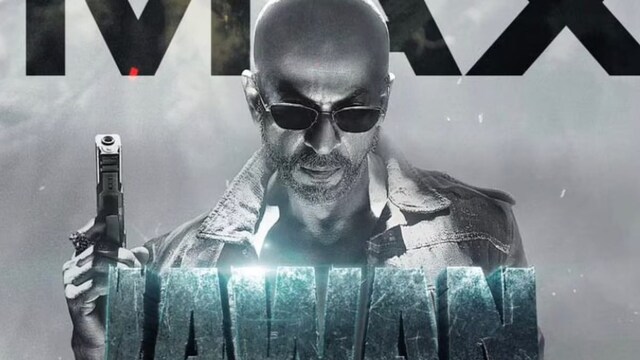 Jawan Fever Continues As Man Boards Train In Shah Rukh Khan's Bandaged ...