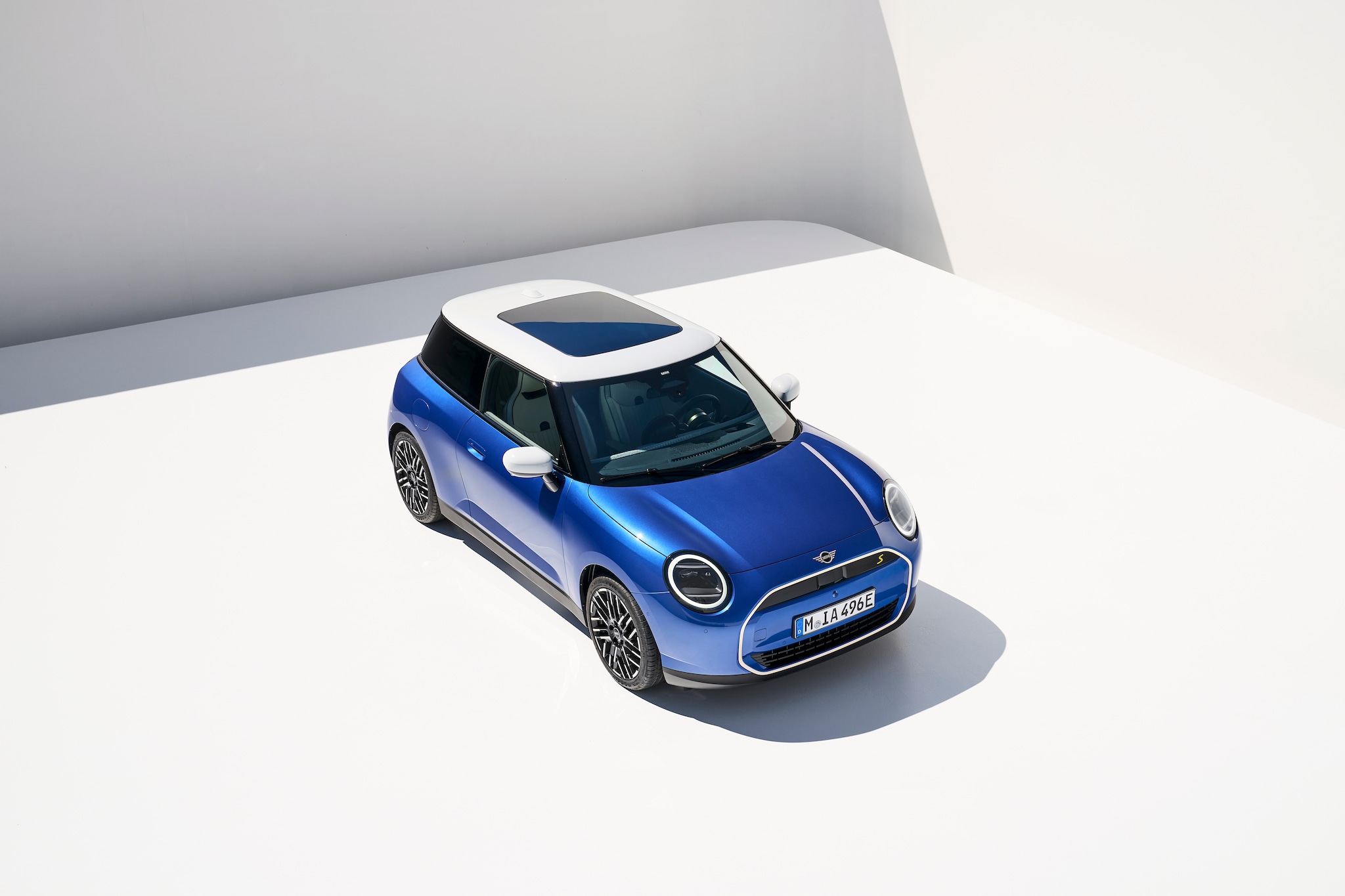 All-Electric Mini Cooper in Pics: See Design, Features, Interior and ...