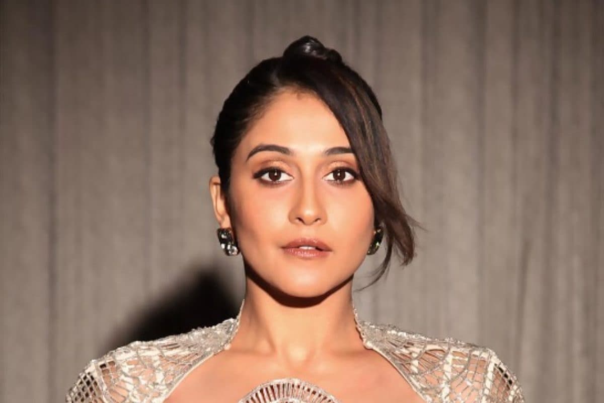 Regina Cassandra In Routine Love Story Saree