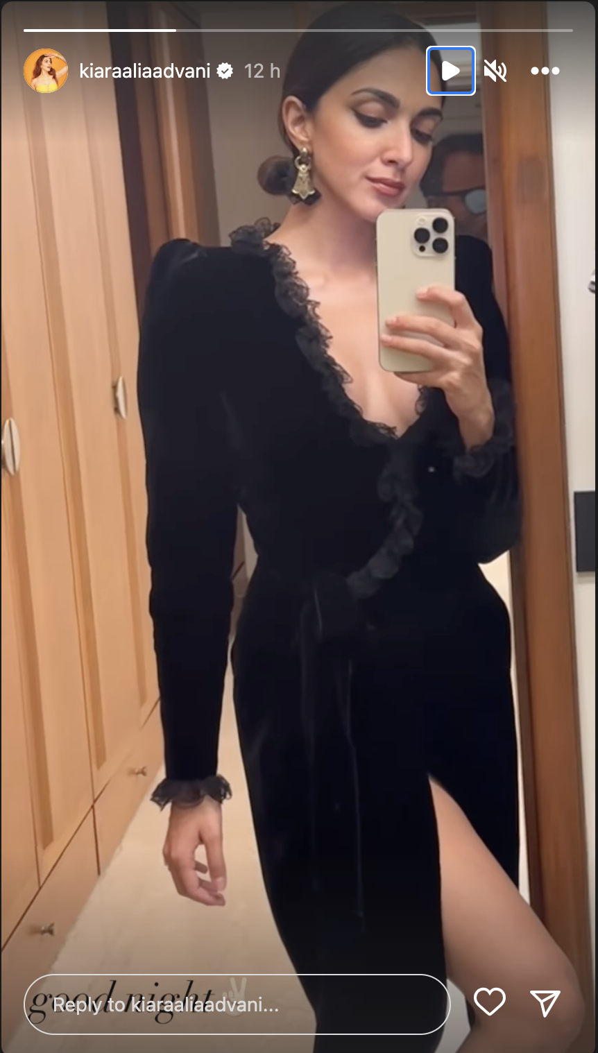 Sexy! Kiara Advani Sets Instagram on Fire With Her Plunging Neckline Black Dress, Photo Goes ...