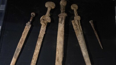 Four Exceptionally Preserved Roman Swords Discovered in a Dead Sea Cave ...