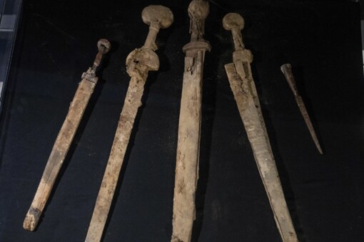 Four Exceptionally Preserved Roman Swords Discovered in a Dead Sea Cave ...