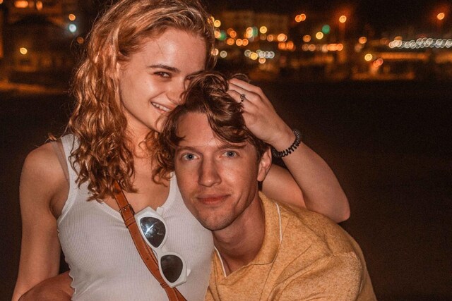 The Kissing Booth Star Joey King Marries Director Steven Piet After 4 ...