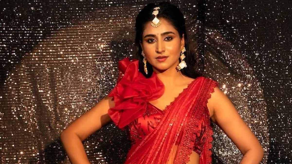 On Ganesh Chaturthi, Actress Varshini Sounderajan Slays Traditional Look In Red Lehenga | Movies ...