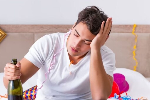 5 Ways To Get Rid Of Hangover After Excessive Drinking - News18