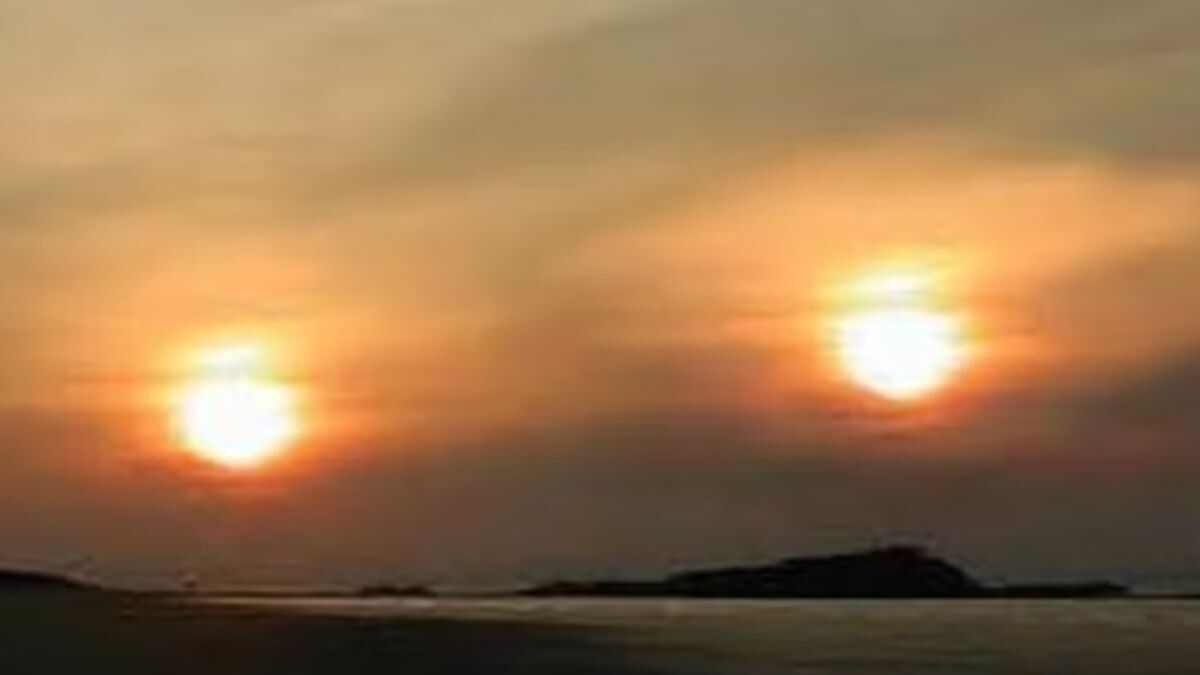 Video Shows 'Two Suns' Opposite Each Other In The Sea; Internet Can't ...