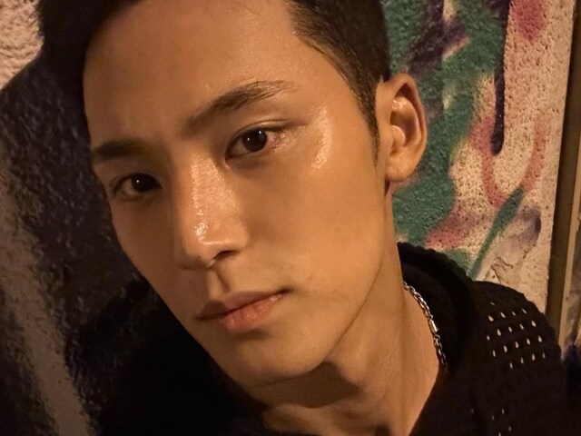 SEVENTEEN'S Mingyu Shares Chuseok Photo Dump, Flaunts His New Short ...