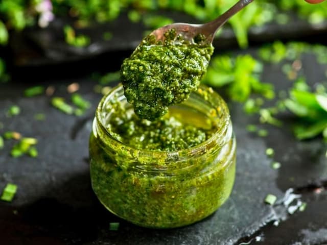 Brazilian Woman Suffers Paralysis For A Year After Eating Expired Pesto ...