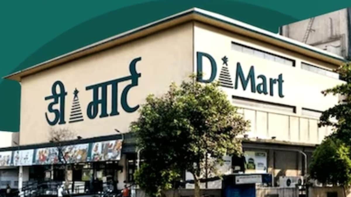 Here’s How Radhakishan Damani’s DMart offers heavy discounts on products throughout the year ...