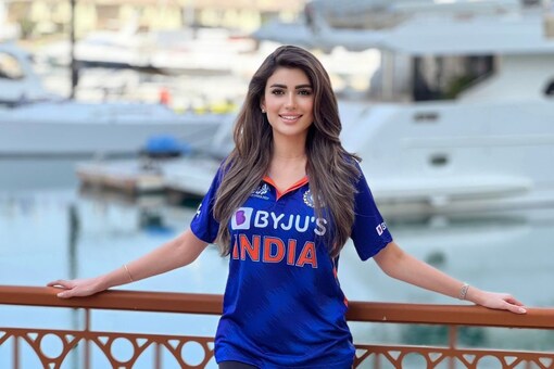 Afghan Influencer Wazhma Ayoubi Congratulates India On World Cup ...