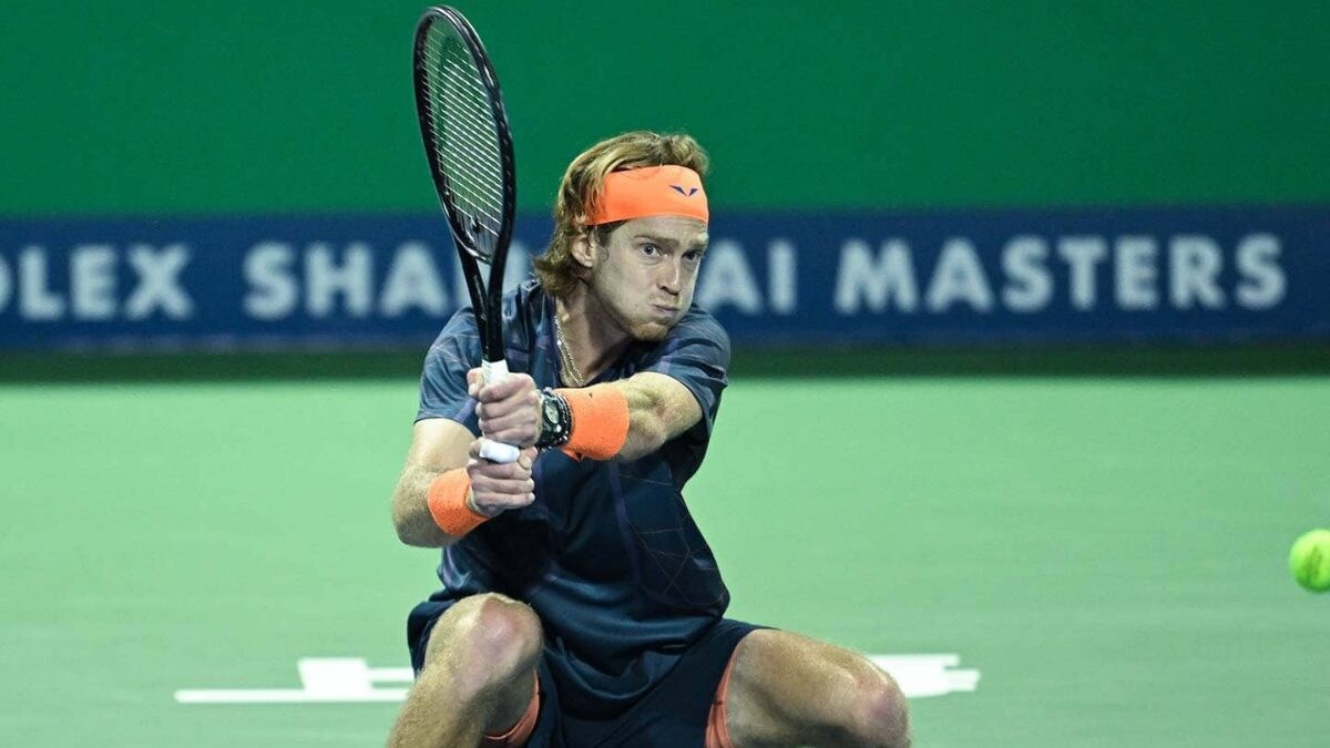 Shanghai Masters: Andrey Rublev Puts Away Dimitrov To Set Up Final with Hubert Hurkacz - News18