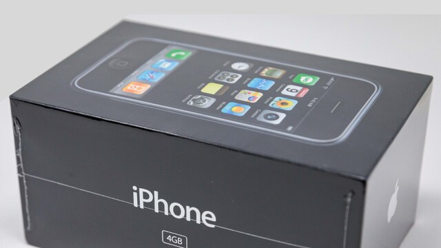 This Rare 'Original' Apple iPhone Was Just Sold For Over Rs 1 Crore ...