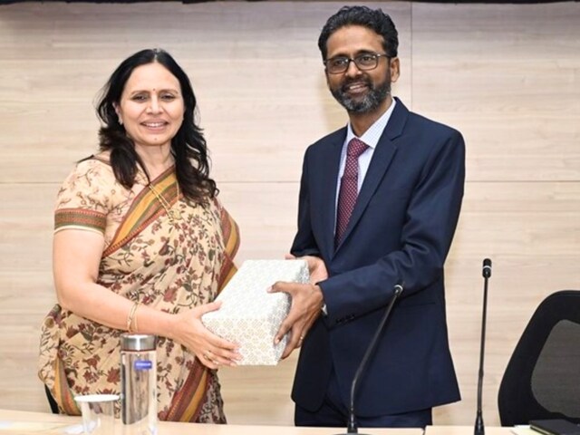 IIM Ahmedabad Professor Arvind Sahay Takes Charge as New Director of ...