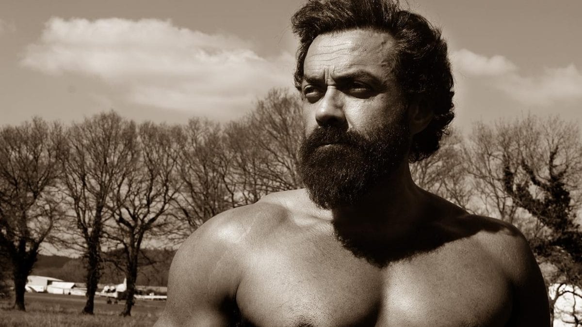 Animal BTS: Bobby Deol Flaunts His Abs And Chiselled Physique On The ...