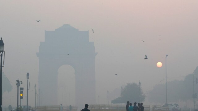 Ban on Construction, Diesel Trucks: Delhi's 'Severe' Air Quality Forces GRAP-III Curbs | Check ...