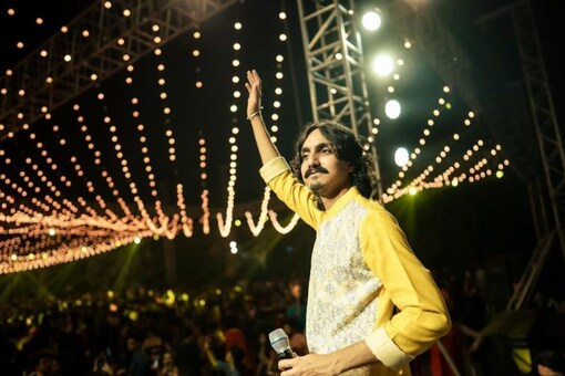 Viral Song Khalasi Singer Aditya Gadhvi Once Got A Call From AR Rahman ...