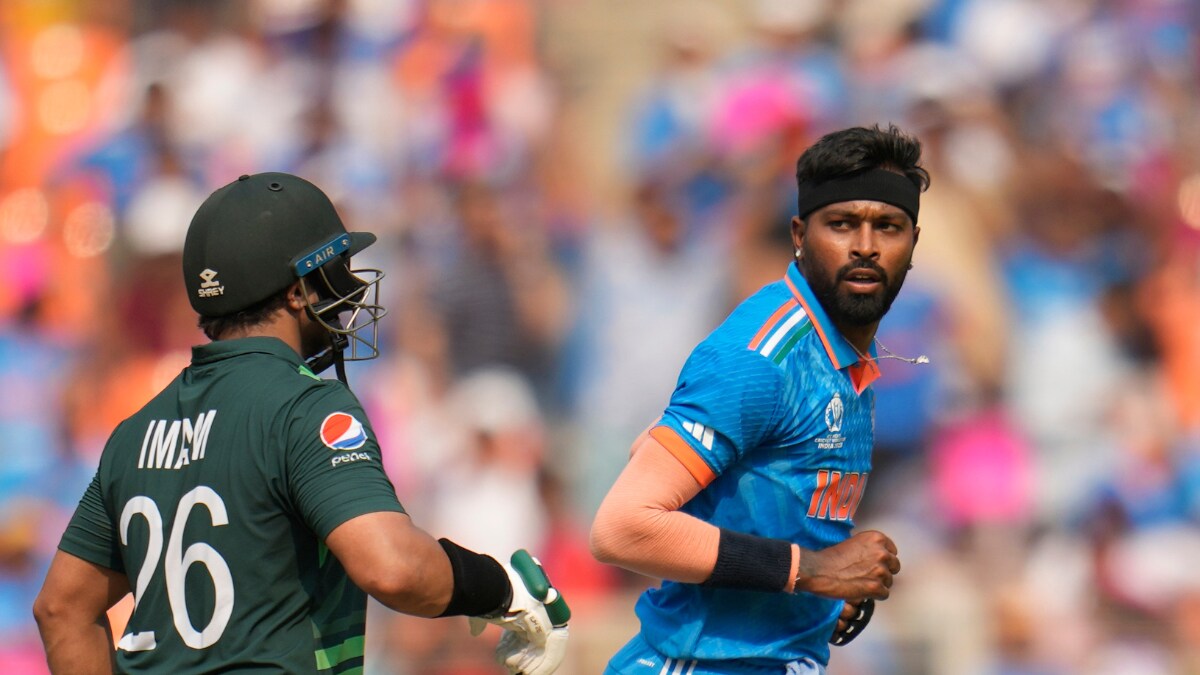 WATCH: Animated Hardik Pandya Redeems Himself; Dismisses Imam-ul-Haq With a Cheeky Send-off - News18