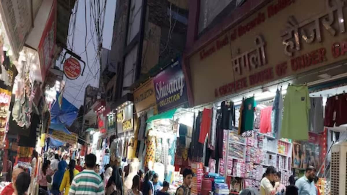 Ahead Of Diwali, Ghaziabad's Turab Nagar Market Has Everything You Need ...