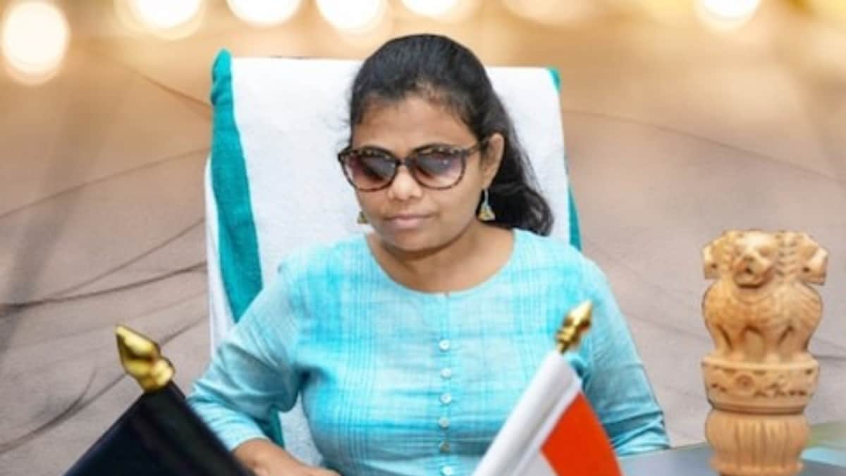 Meet Pranjal Patil, India's First Visually Impaired IAS Who Cracked UPSC Twice | Education and ...