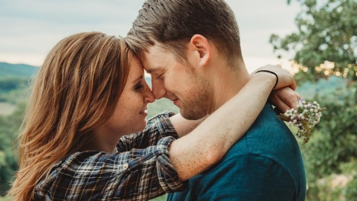 Relationship Tips: 5 Ways To Make Your Partner Think About You More ...