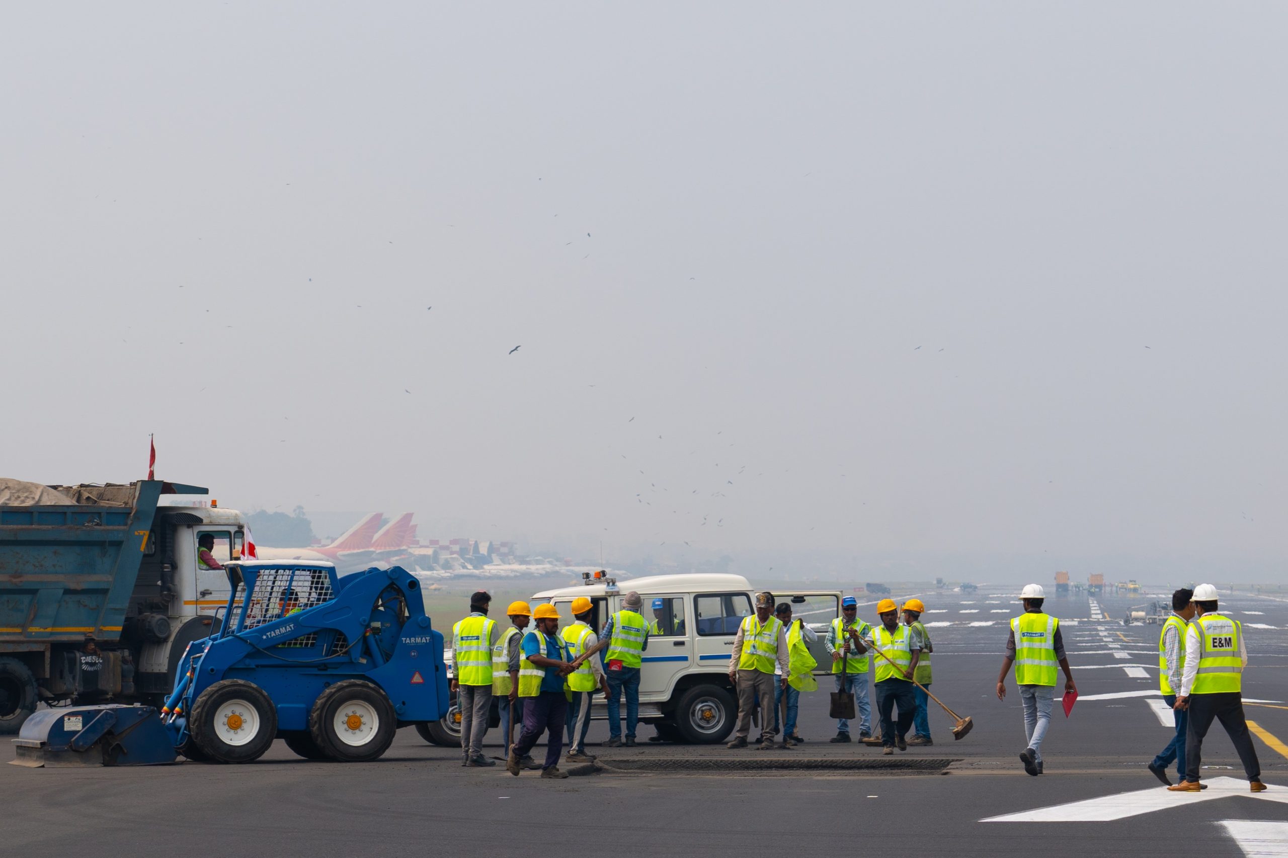 Mumbai Airport: Flight Operations Resume at CSMIA After 6 Hours of ...