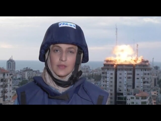 WATCH | Moment When Building Behind TV Reporter Gets Bombed in Live ...